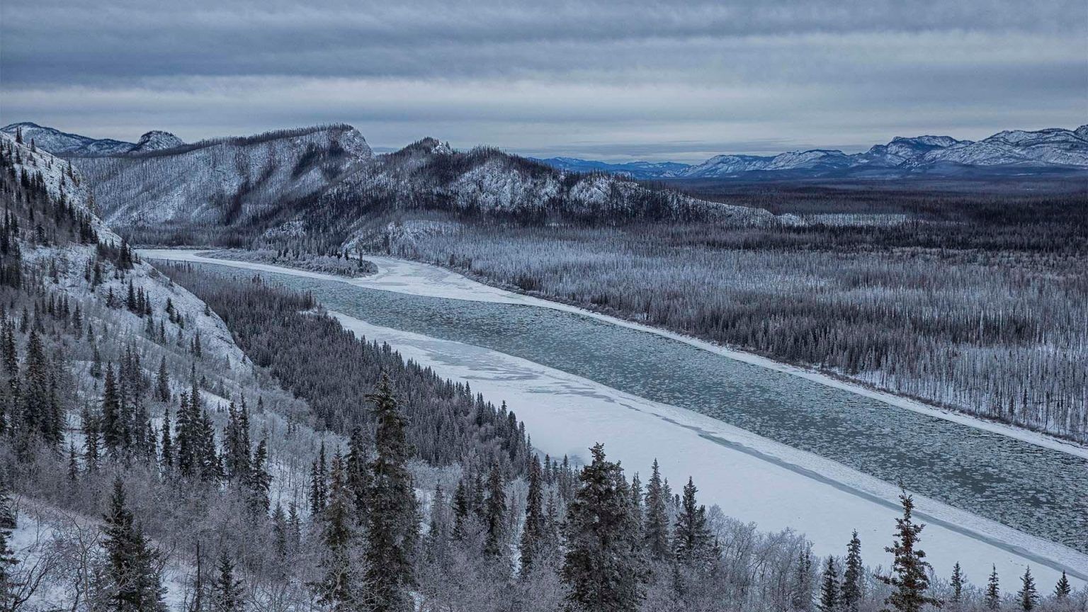 Do Rivers Freeze? Science, Stages, And Impacts Explained - Higher ...
